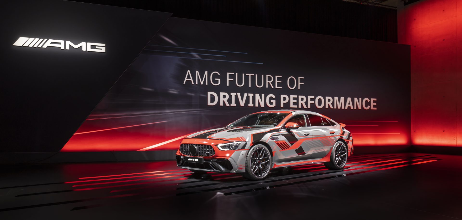 Mercedes-AMG define el futuro de Driving Performance - V8 Biturbo